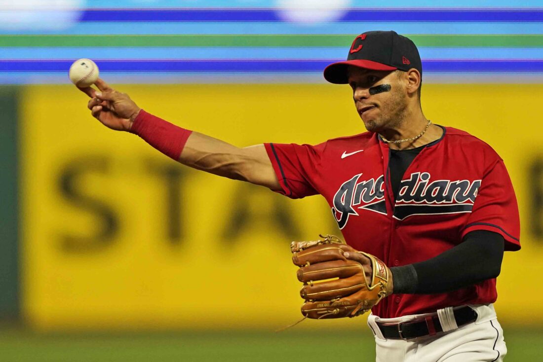 Indians trade 2B Hernandez to 1st place Sox | News, Sports, Jobs - The ...